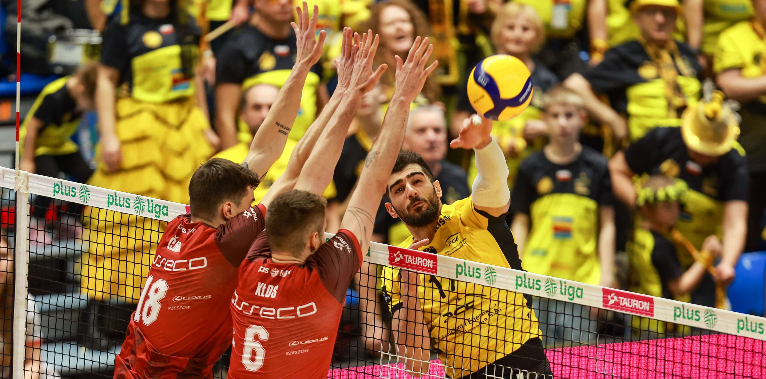 Asseco Resovia Rzeszów górą w siatkarskim klasyku – Asseco Resovia Rzeszów - Volleyball Team